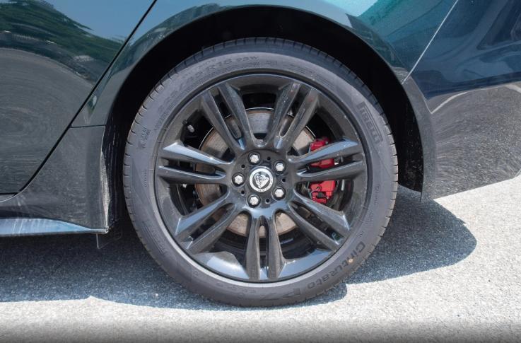 优惠后15.98万起售，入门就是大马力后驱，捷豹XEL怎么选才划算_腾讯新闻