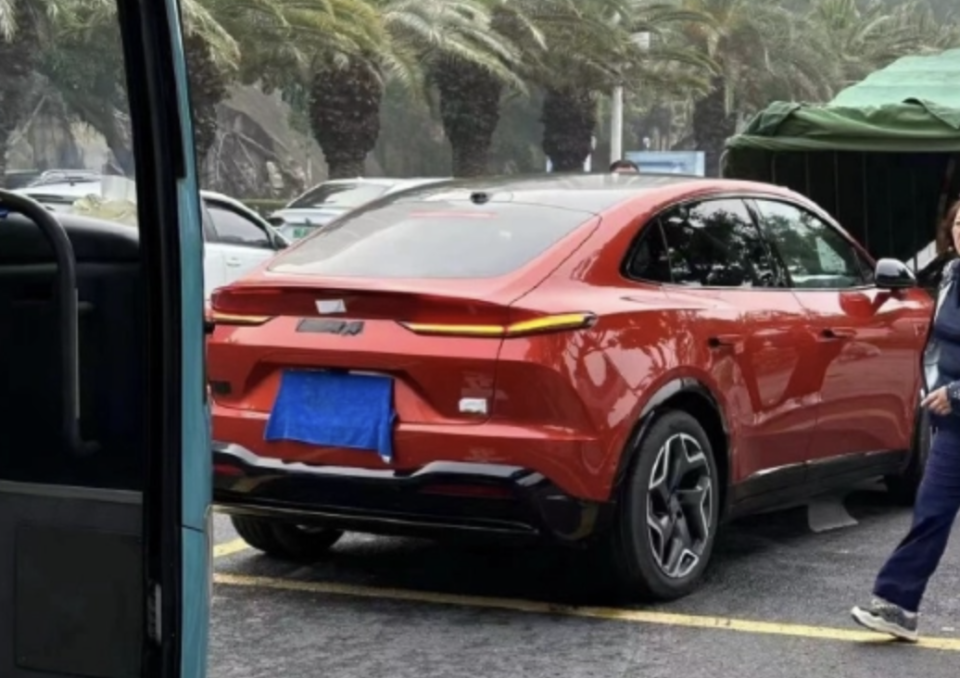 蔚来乐道L60售价惊喜！搭载高通8295芯片、900V碳化硅平台_腾讯新闻