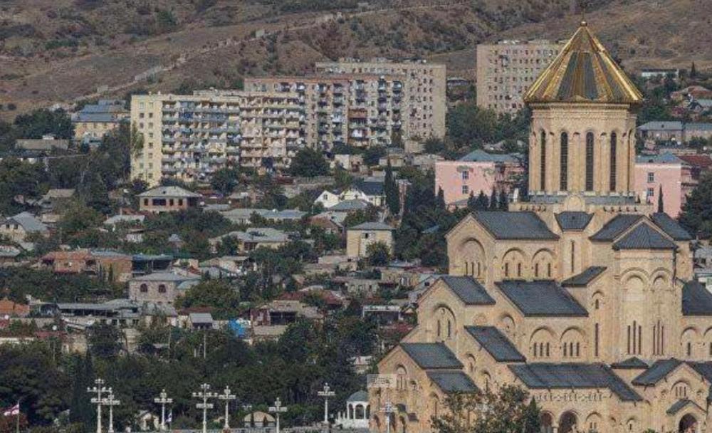 弱小的格鲁吉亚，为啥在08年敢跟俄罗斯动手？南奥塞梯成了牺牲品_腾讯新闻