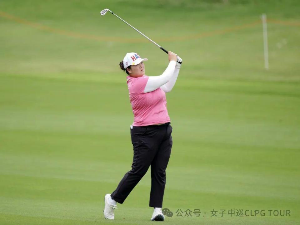 岩井明爱半程领跑本田LPGA泰国赛 殷若宁T15刘瑞欣T51_腾讯新闻