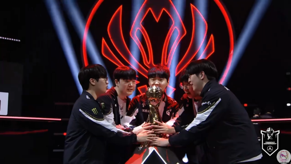 GenG击败T1卫冕MSI冠军！Chovy斩获FMVP_腾讯新闻