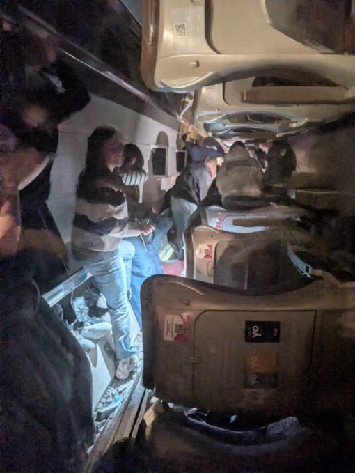 第1现场｜西班牙高铁事故已21死30重伤，轨道刚换_腾讯新闻