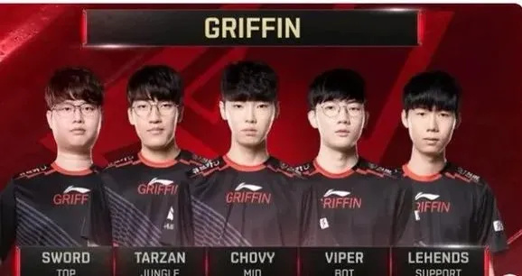 “S13格里芬首发全淘汰图”火了，散开依旧满天翔，仅剩Kanavi_腾讯新闻