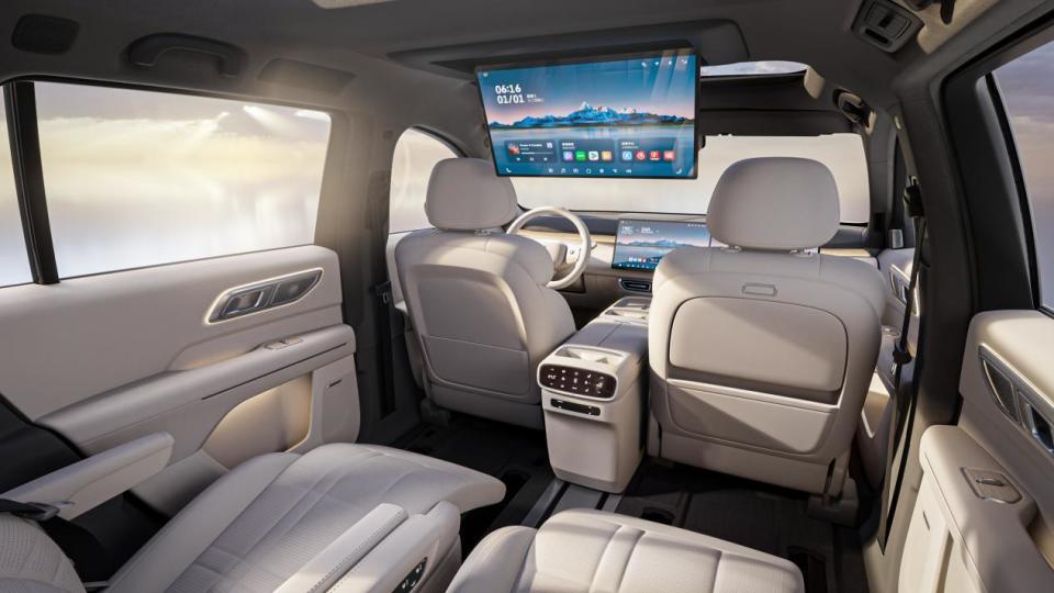 30万级，问界M8 VS 深蓝S09，谁更能满足大家庭的高品质出行？_腾讯新闻