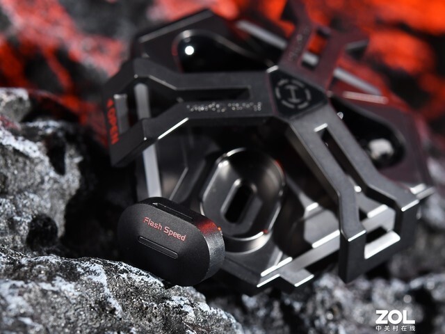 【有料评测】漫步者电竞GX05 2.4G超低延时无线游戏耳机评测 赛博机甲太酷啦_腾讯新闻