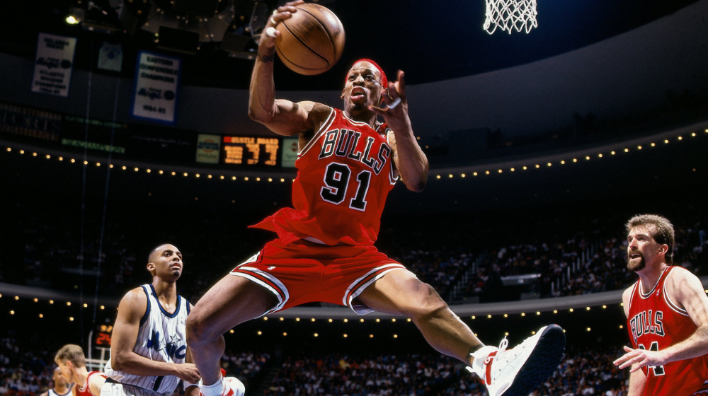 NBA人物志：罗德曼，篮板王的职业生涯高光时刻_腾讯新闻