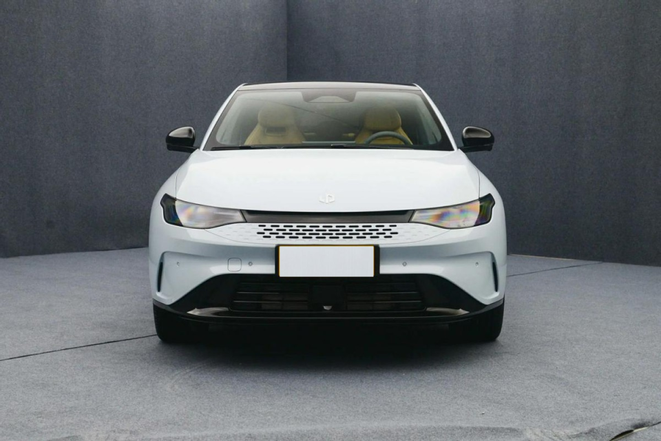 手握15万，选增程轿车，全新C01、奕派007、深蓝SL03，谁更划算？_腾讯新闻