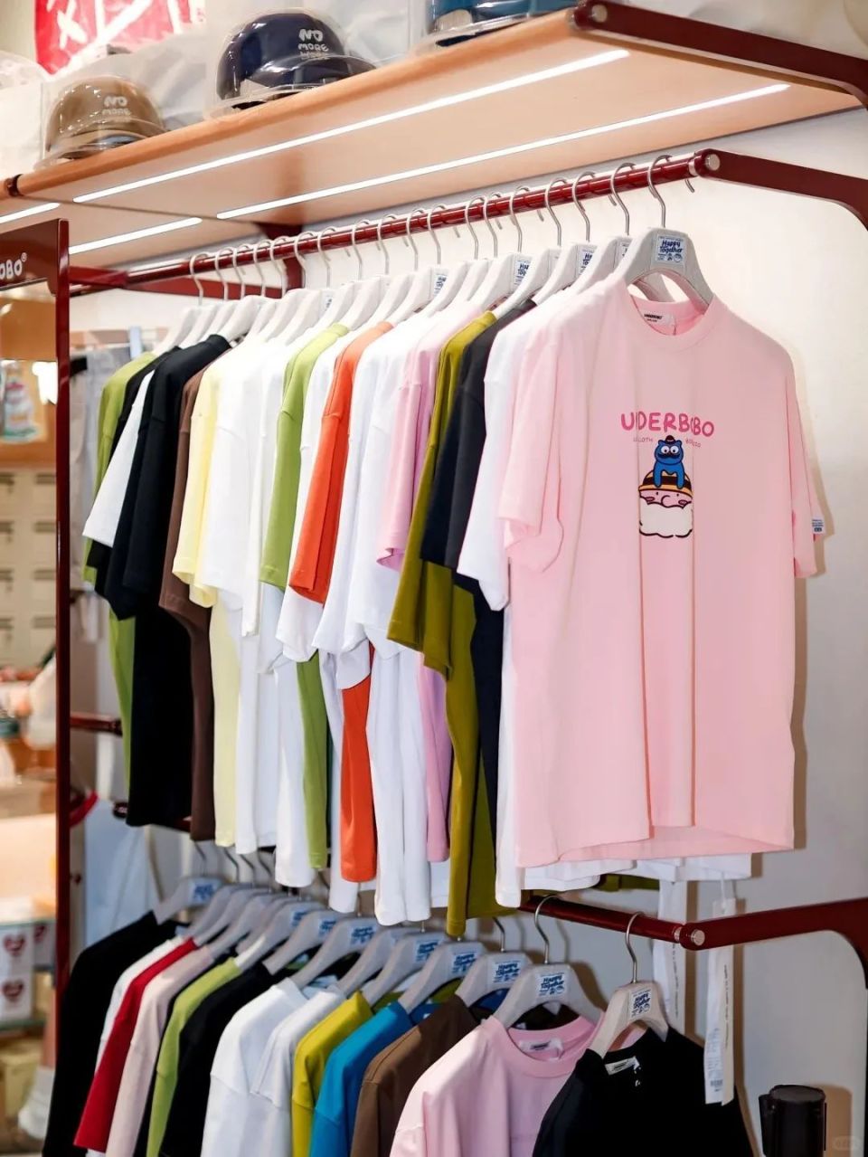 品牌IP跳进日常生活，「UNDERBOBO」如何打动年轻人？_腾讯新闻