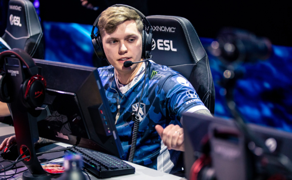 对话Liquid教练Blitz：羡慕中国电竞青训的职业化体系_腾讯新闻