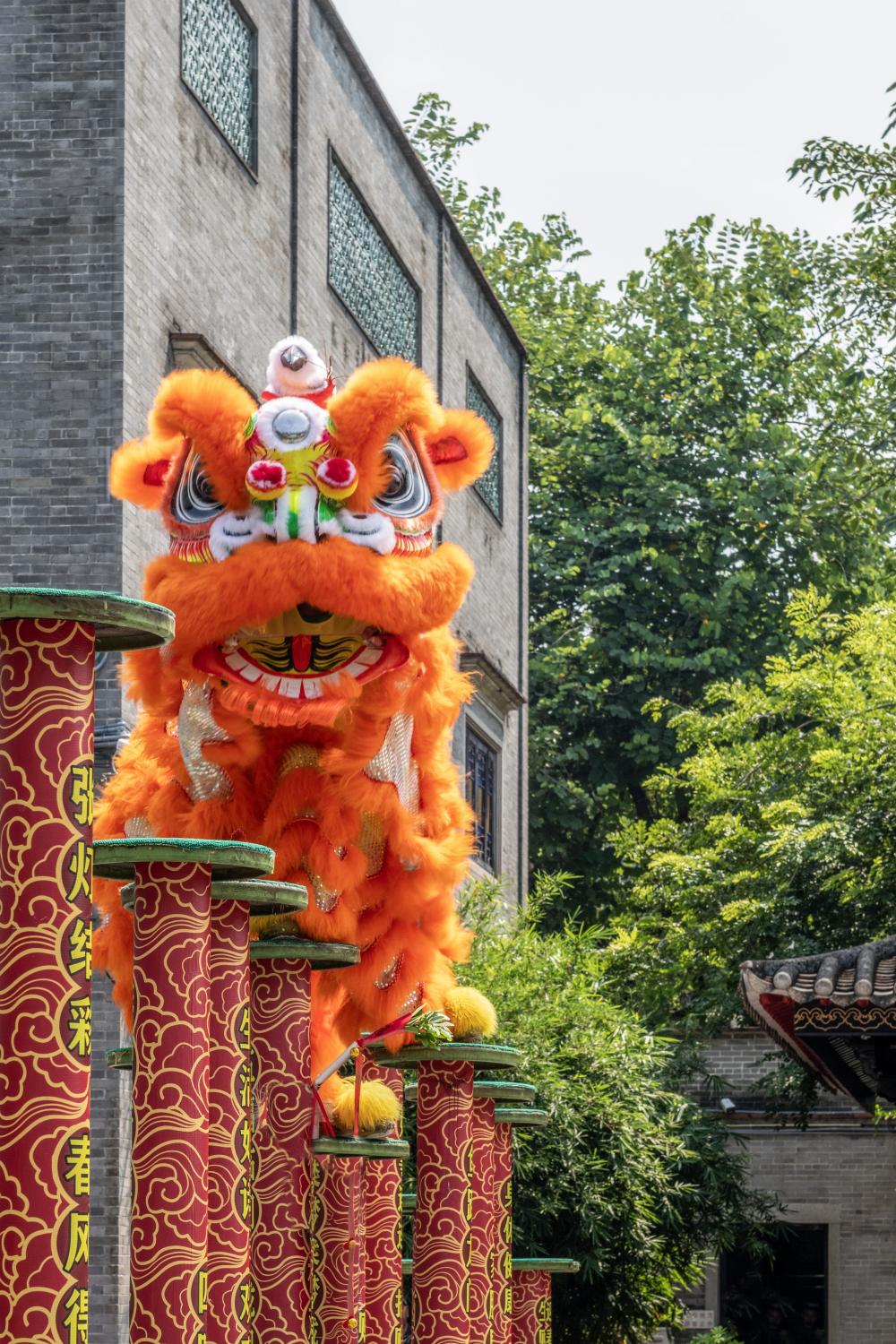 【双语】你好！中国 | 非遗醒狮，萌趣与霸气并存_腾讯新闻