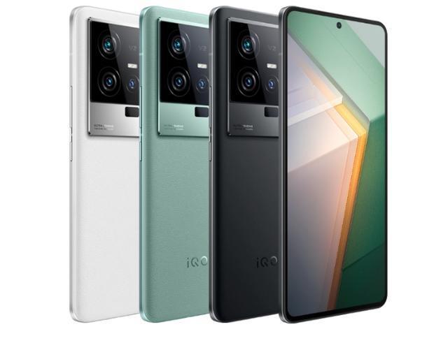 iQOO11系列和iQOO11S三款机型该咋选？超级标准版和Pro版各有特色_腾讯新闻