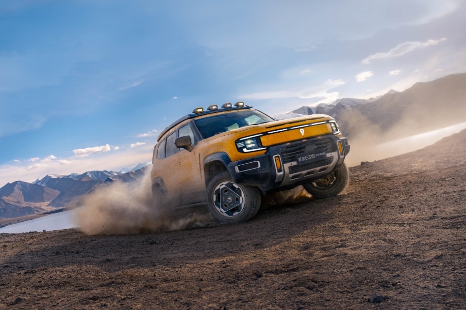 15万级硬派SUV价格屠夫！深蓝G318无忧穿越版直击用户“既要又要”痛点_腾讯新闻