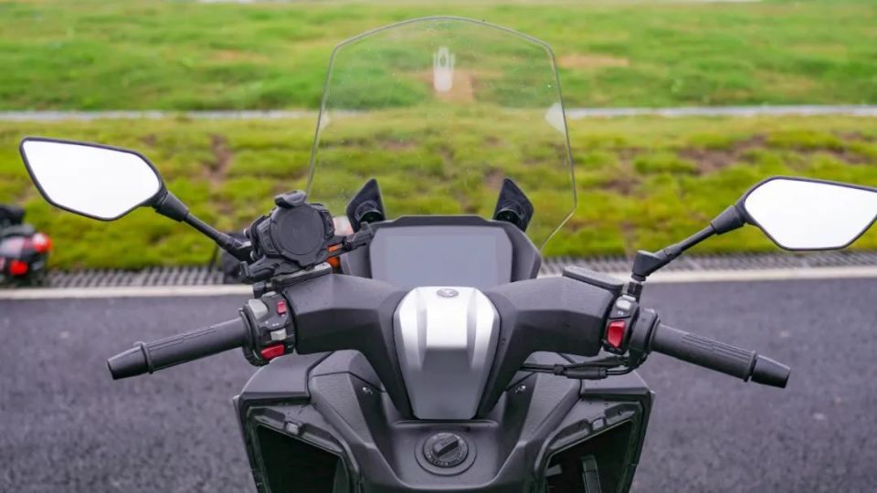 限时售价16666元，无极SR250GT抢先测评，高性价比背后还有硬实力_腾讯新闻