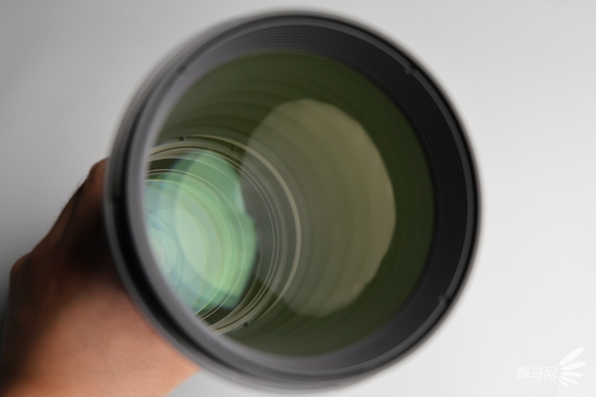 史上最轻300mm定焦 索尼SEL300F28GM评测_腾讯新闻