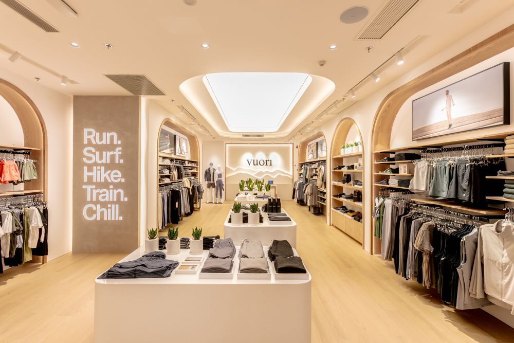“男版lululemon”来了，Vouri在上海开出中国首店_腾讯新闻