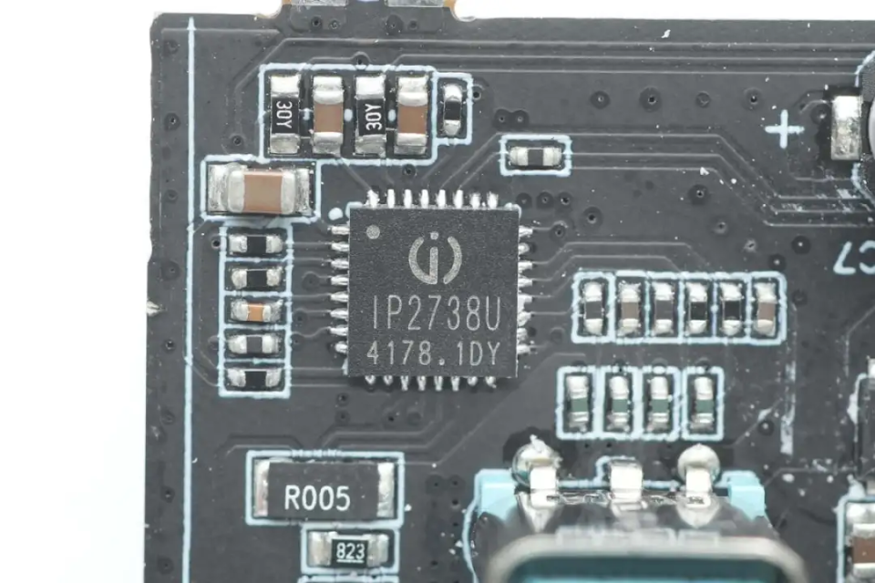 多款热销酷态科快充充电器拆解，内部快充芯片揭晓_腾讯新闻