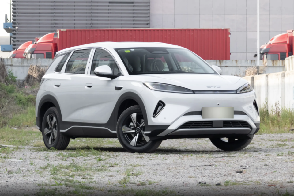 11.78万起售，定位紧凑型SUV，海狮05EV入门即高配？_腾讯新闻