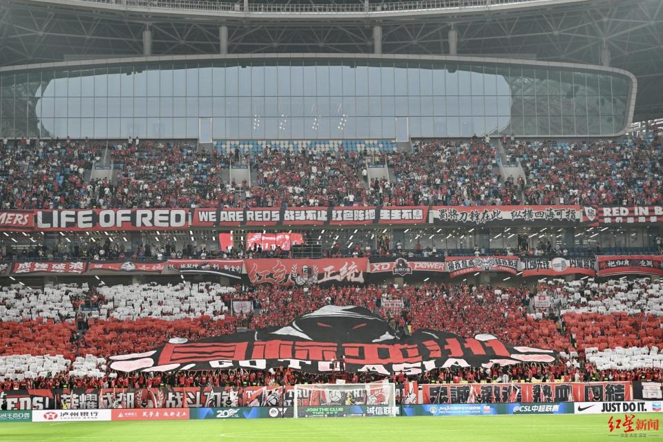 “目标亚洲”巨型Tifo再为凤凰山贡献名场面！揭秘它如何诞生_腾讯新闻