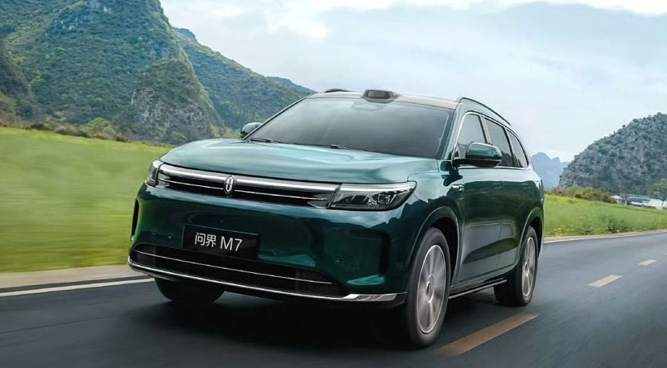 当900V快充遇上华为智驾 乐道L90和问界M7谁藏着更多用车小心思？_腾讯新闻