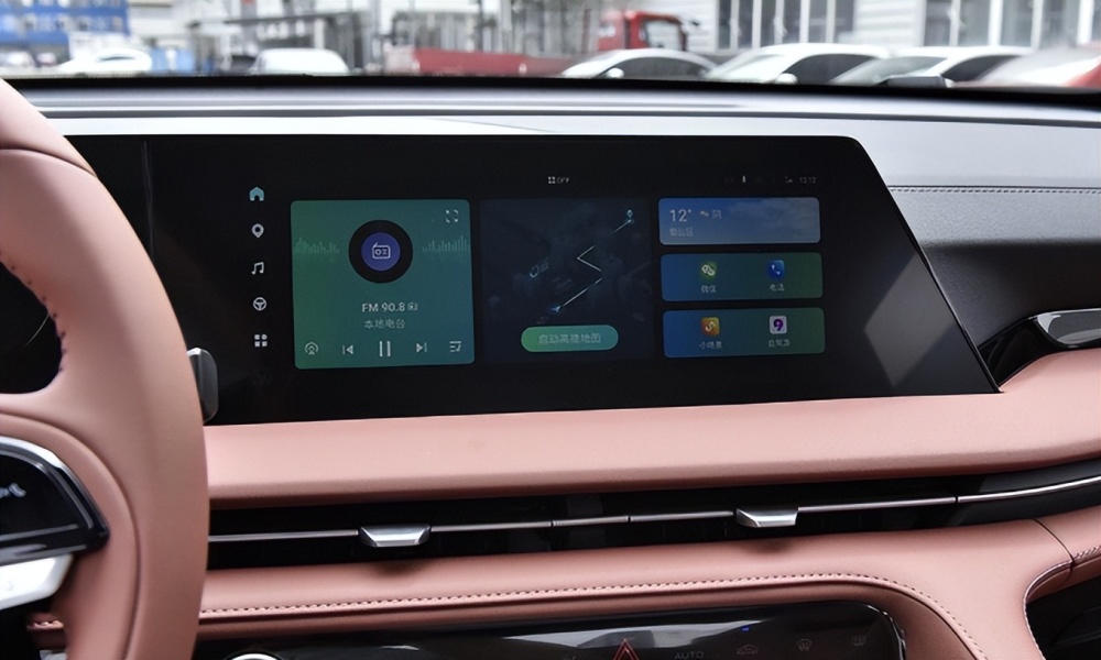 颜值再进阶，全系标配爱信8AT，第三代CS75 PLUS能打动你吗？_腾讯新闻