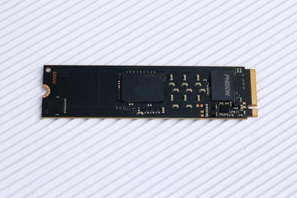 低价就能买到的原厂颗粒SSD——英睿达P310先锋版测试_腾讯新闻