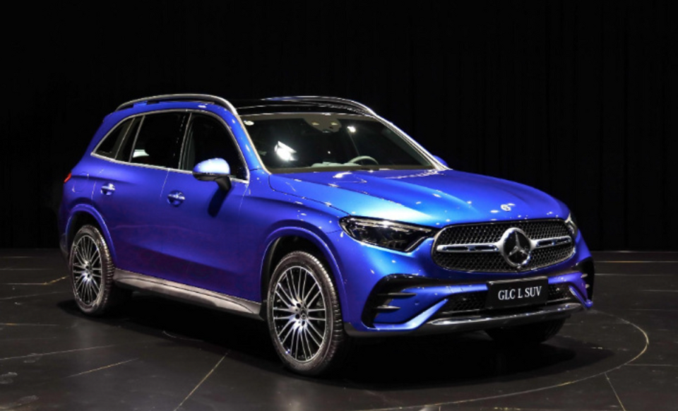 奔驰25款GLC定妆照曝光，配置大幅升级！4S店迎新款现款降14万_腾讯新闻