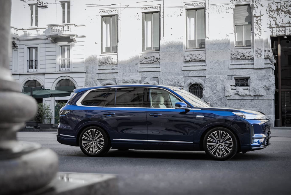 吉利银河M9、风云T11、深蓝S09怎么选？首先你别看错价格_腾讯新闻