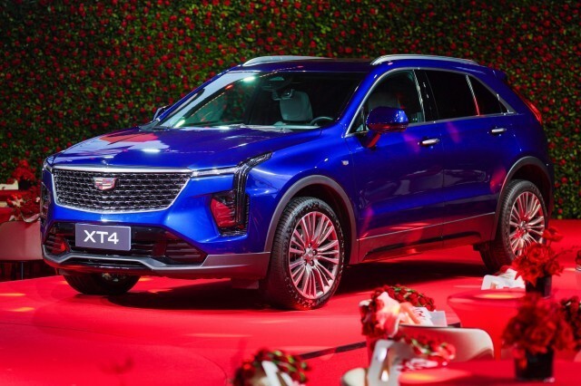 凯迪拉克XT4焕新上市 全款一口价15.99万元起_腾讯新闻