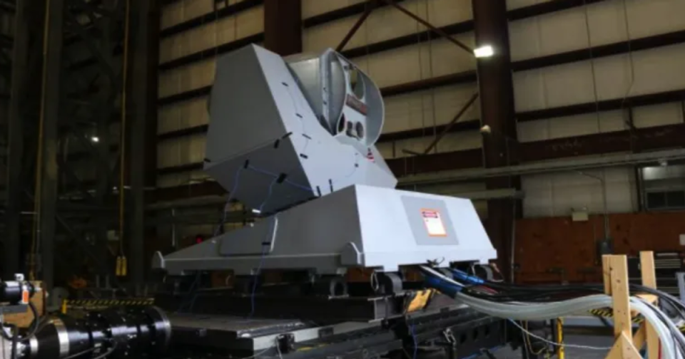 美军舰载激光武器一开火，宙斯盾雷达必须停机！055大驱完美解决_腾讯新闻