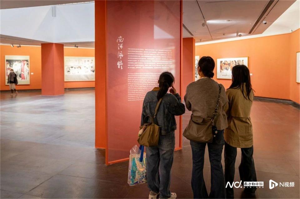 从马六甲到广州：海外华人艺术家锺正山回顾展开幕_腾讯新闻