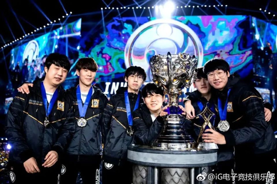 王思聪已投资90家公司，想再造万达？_腾讯新闻