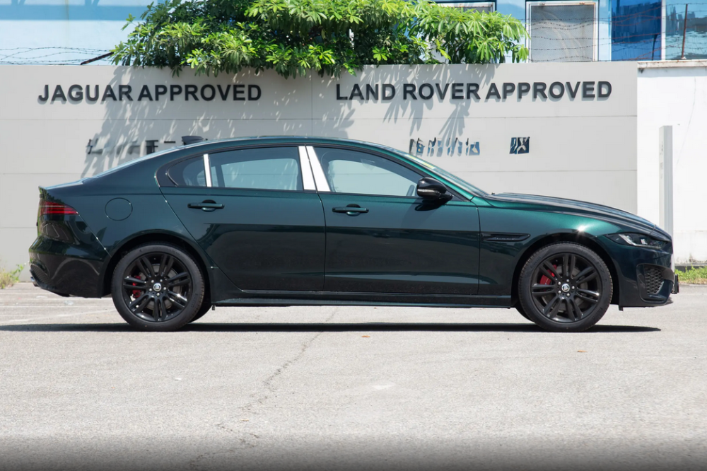 搭载2.0T+8AT，终端优惠超13万元，捷豹XEL 90周年典藏版为销量让步_腾讯新闻