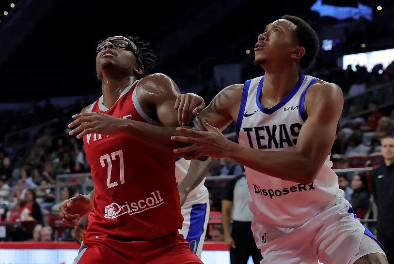 连续两场表现平平，火箭双向合同锋线新星显得有些操之过急了？_腾讯新闻