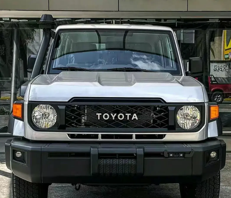 预售价69万！丰田传奇SUV“LC76”进港，性能不输奔驰G_腾讯新闻