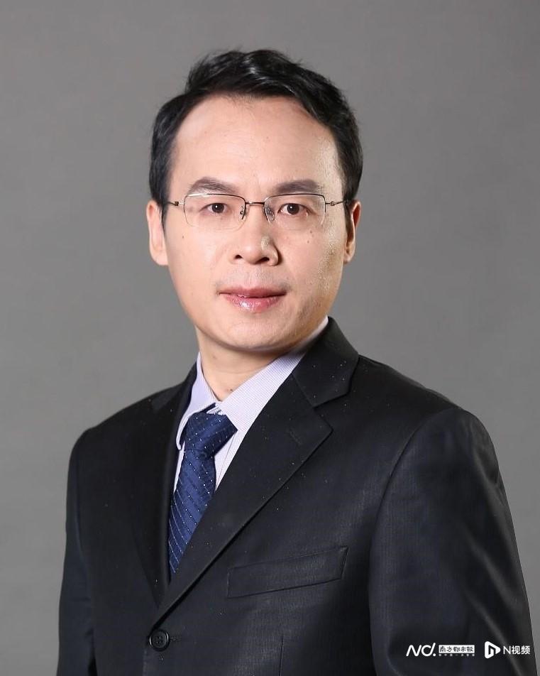 张继强接棒华泰证券研究所所长，曾参加《闪闪发光的你》走红_腾讯新闻