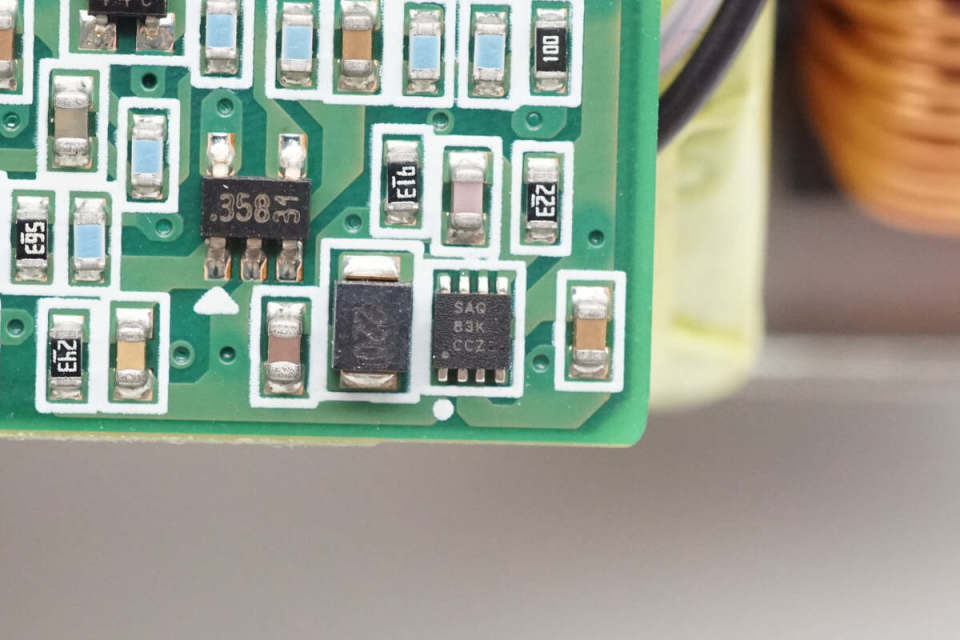 拆解报告：intel英特尔1600W钛金牌服务器电源PSSF162205A_腾讯新闻