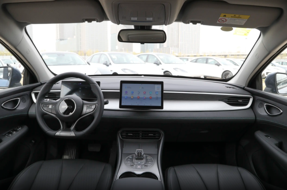 26款比亚迪海豹05DM：128公里纯电续航，以实用为主？_腾讯新闻