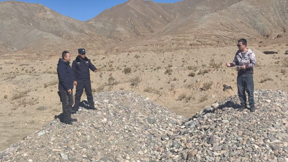 严阵守生态 强力遏偷砂_腾讯新闻