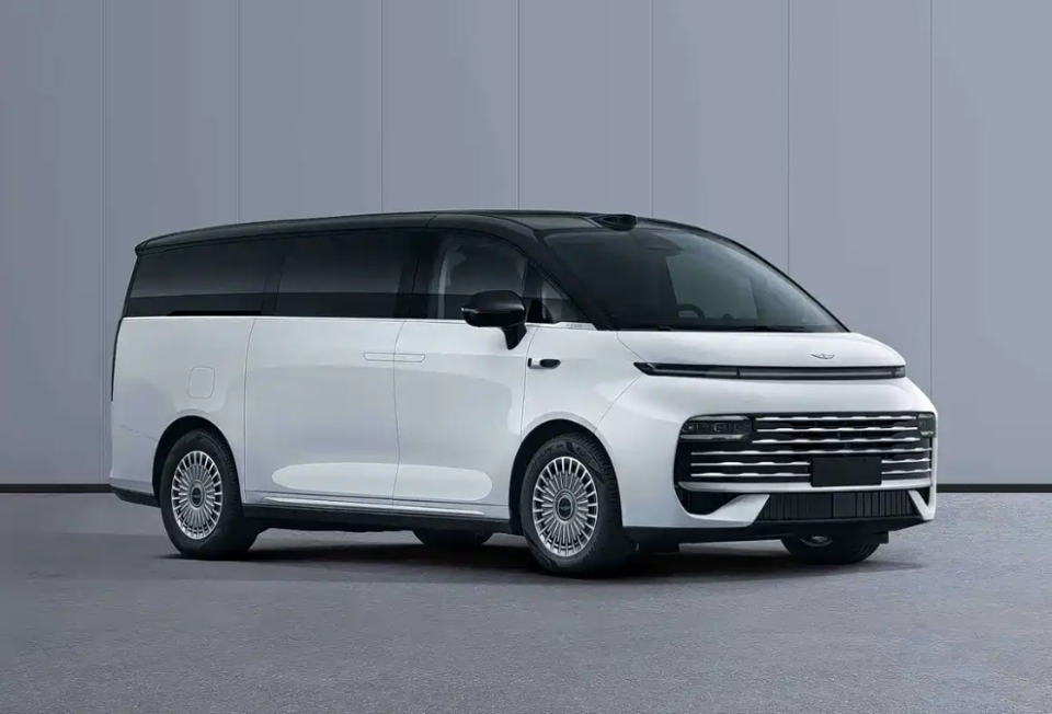 定位中大型MPV 吉利银河V900将于11月21日全球首秀_腾讯新闻
