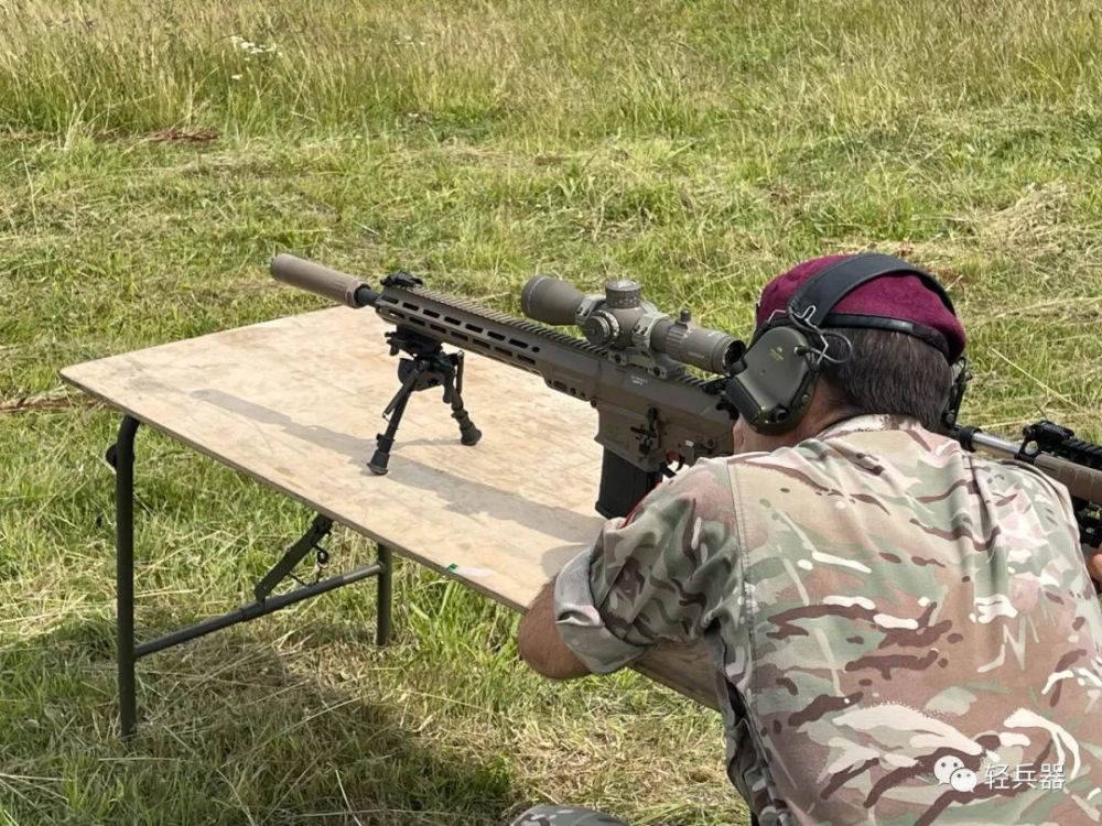 揭秘台湾XT112突击步枪……第12期《轻兵器》发售_腾讯新闻