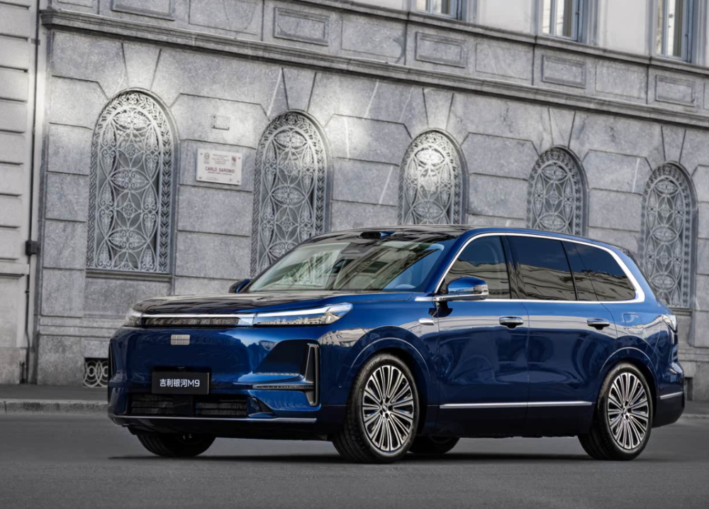 吉利银河M9、风云T11、深蓝S09怎么选？首先你别看错价格_腾讯新闻