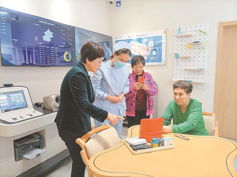 全国政协委员孙洁：“将增进老年人福祉落到实处、做到细处”_腾讯新闻