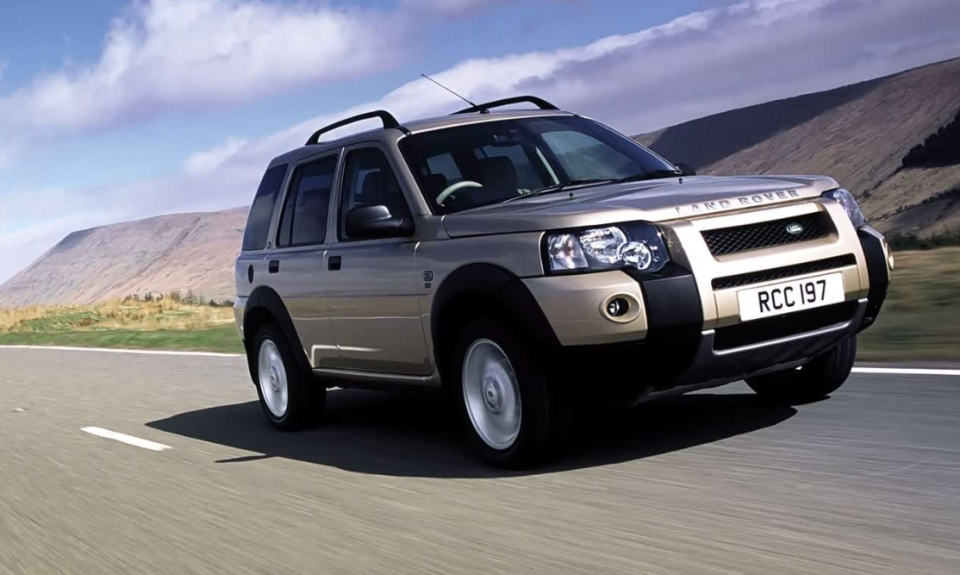 奇瑞捷豹路虎发布Freelander神行者标识 首款车型2026年上市_腾讯新闻