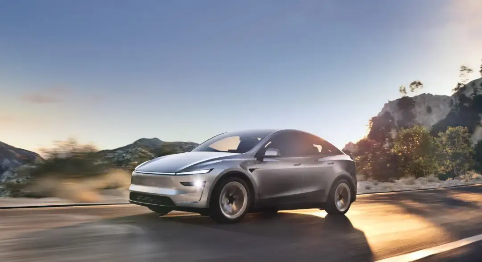 改款之后老款更香？Model Y焕新版今年会降价吗？_腾讯新闻