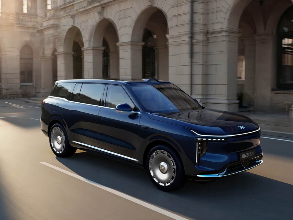 智己LS9把价格干到30万出头，给岚图泰山出了道难题_腾讯新闻