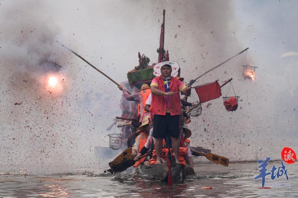 Video＋Photo｜Dragon boats race at Guangzhou's Liede to celebrate ...