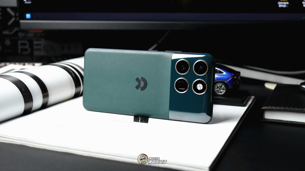 在非车主眼里，车企造的手机到底行不行？蔚来NIO Phone N24评测_腾讯新闻