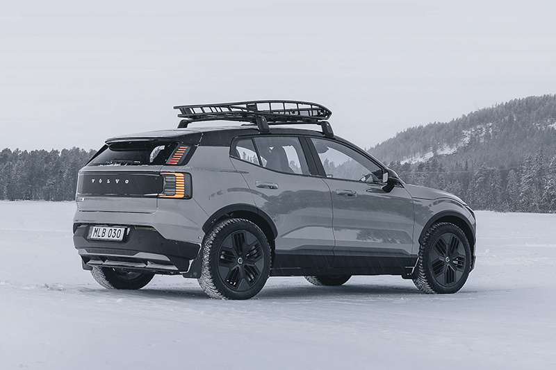 为出行提供更多情绪价值，沃尔沃EX30 CC上市售23.38万元_腾讯新闻