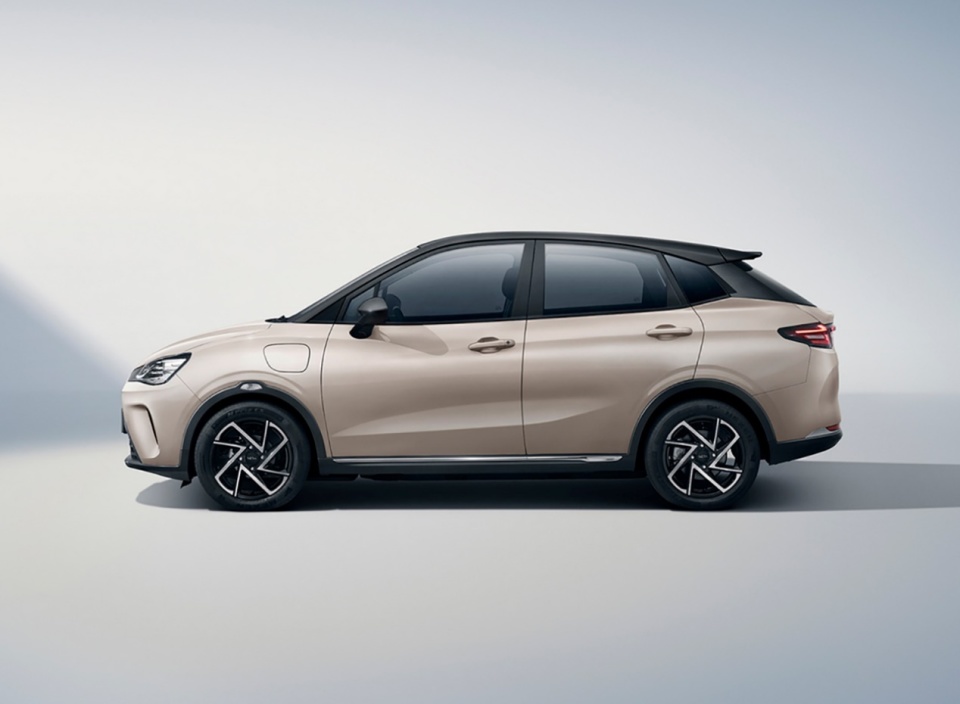 8万的预算 能买哪些400km续航的纯电车？缤果/海鸥/T03/哪吒V_腾讯新闻