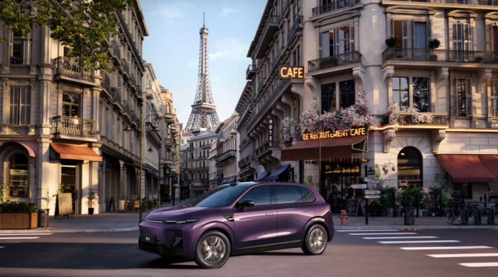 巴黎首发LEAP 3.5技术架构，零跑通过全域自研向全球化品牌跃进_腾讯新闻